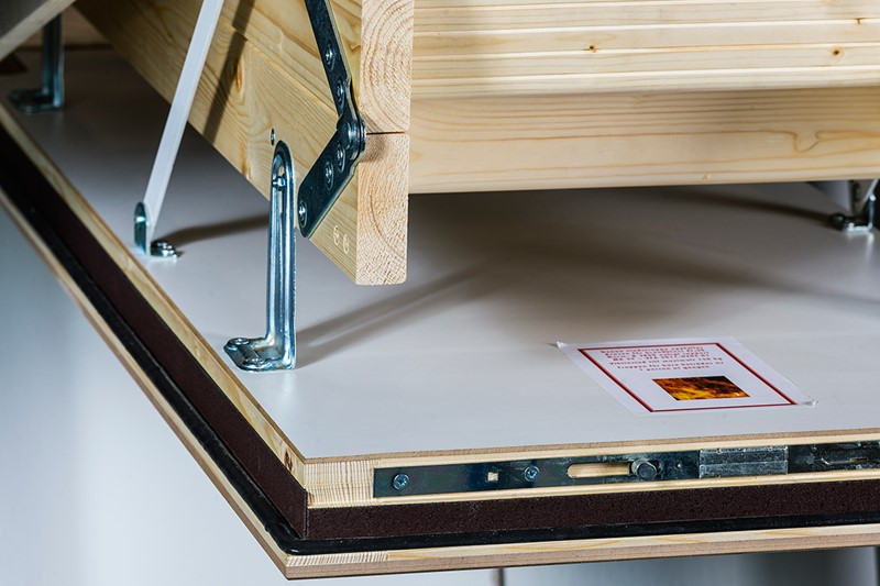 Loftstrapp – Nordisk Byggdistribusjon AS